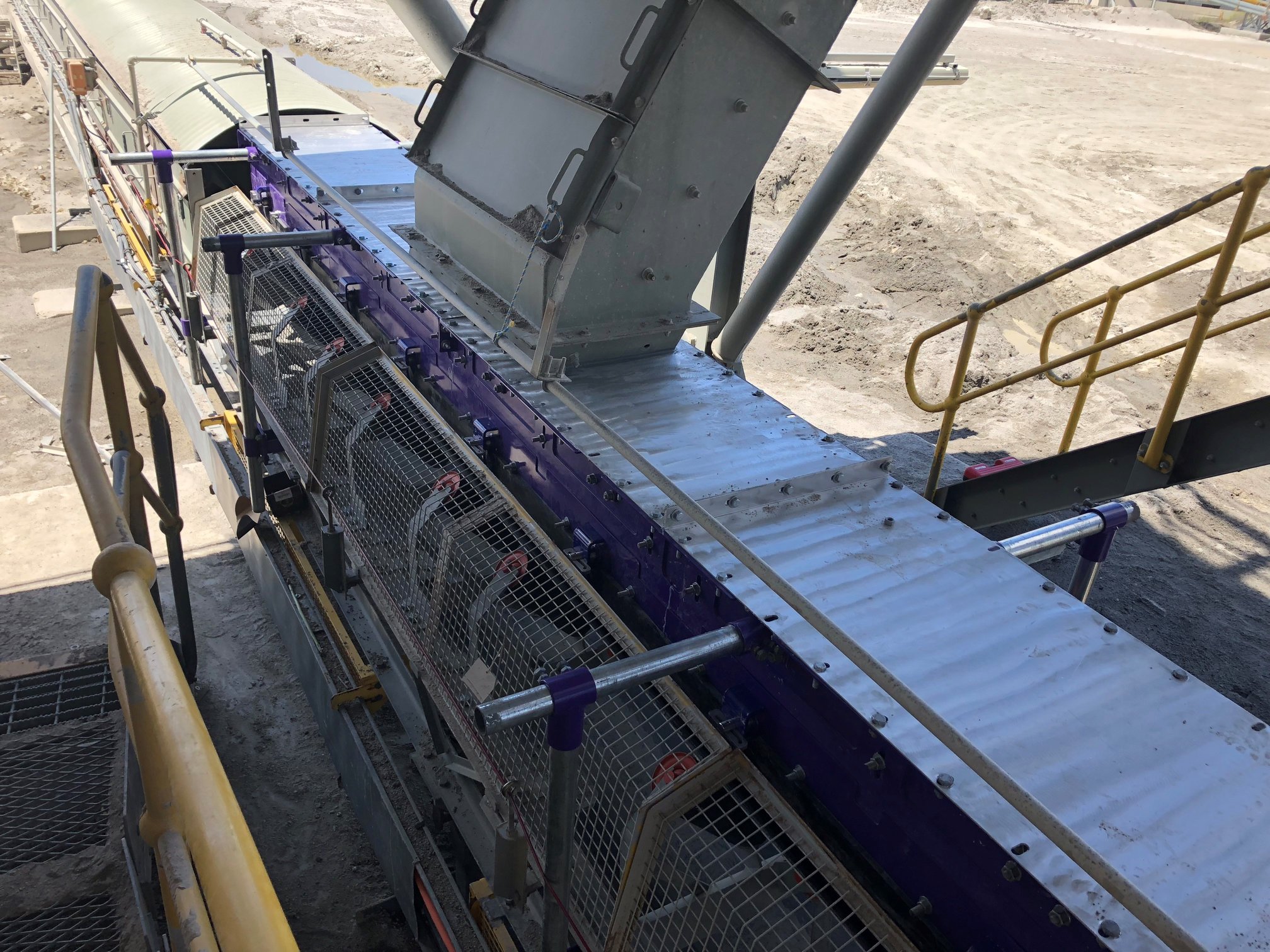 Flexco's Enclosed Skirting System